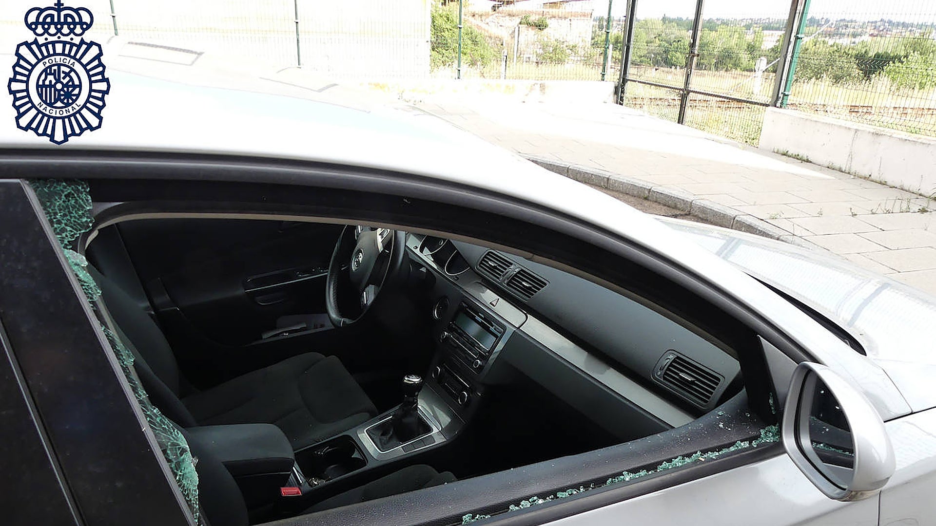 Una pareja, detrás de la oleada de robos en el interior de coches en Salamanca: 10 en un día ...